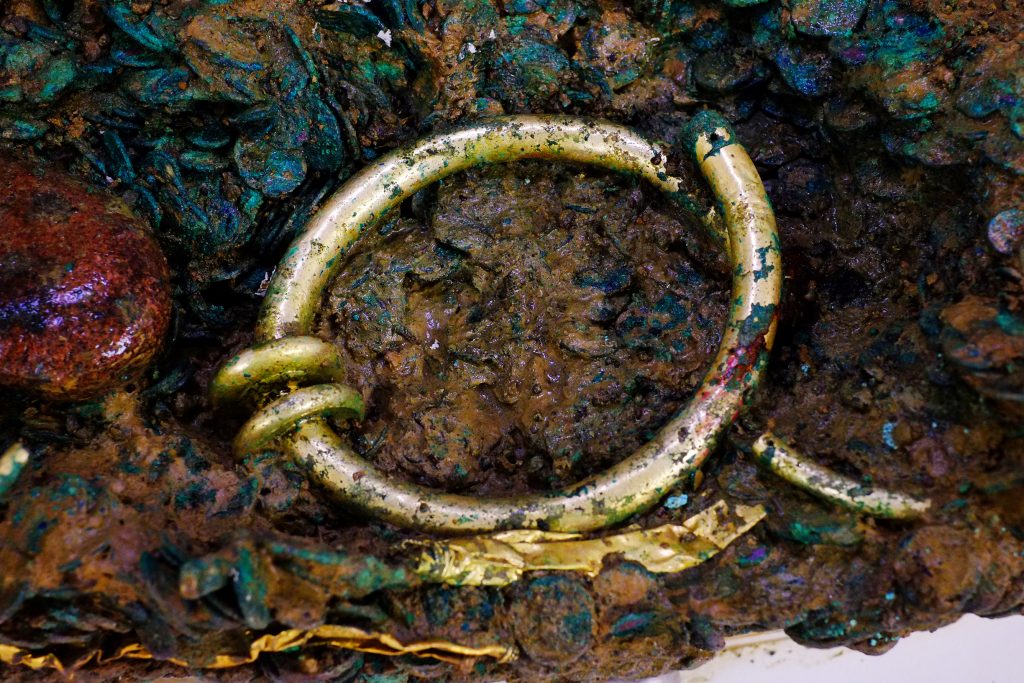 Archaeologists in Jersey found this solid gold torc hidden in a Celtic ...