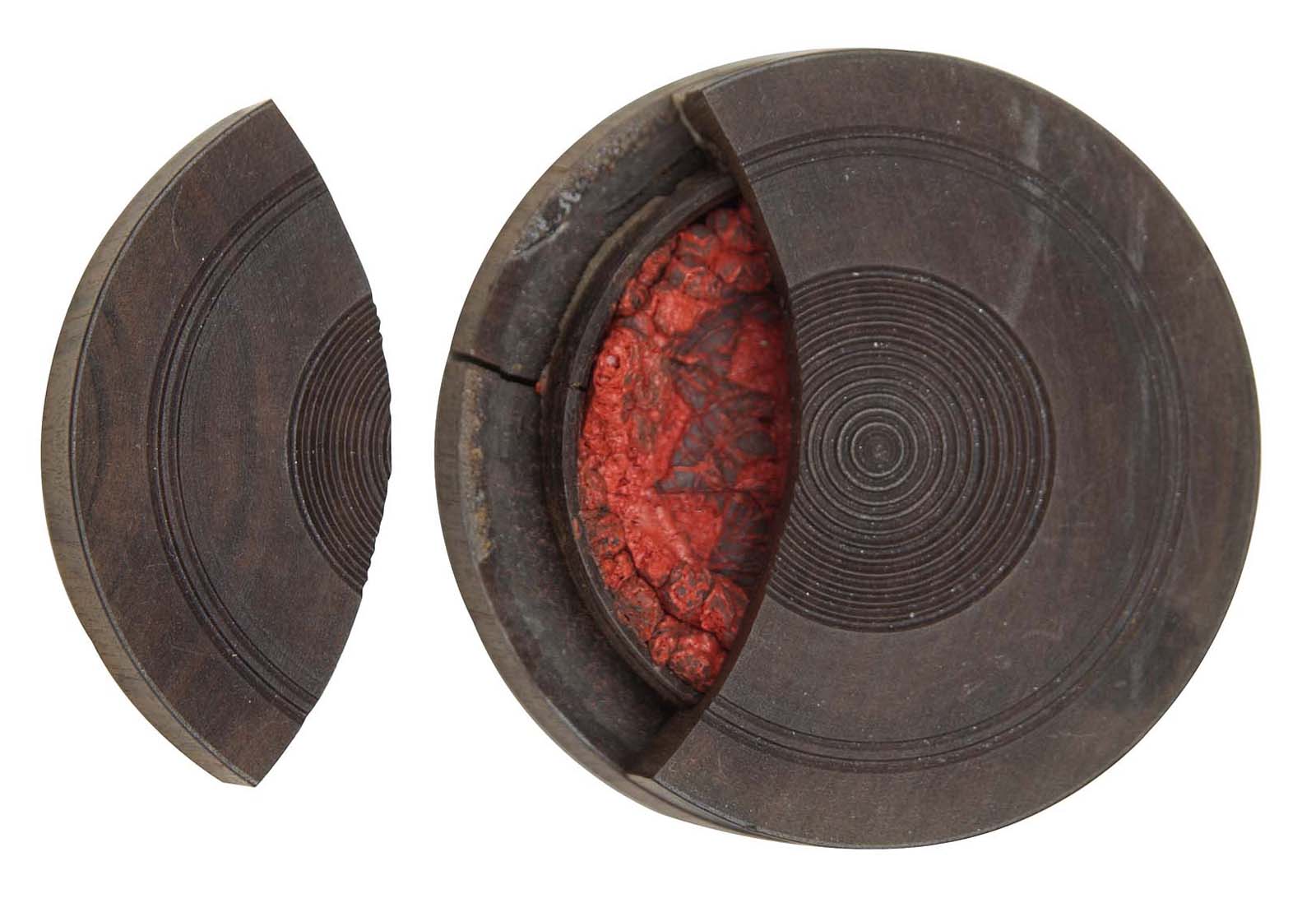 The tokens of mothers who gave up their babies to the Foundling ...