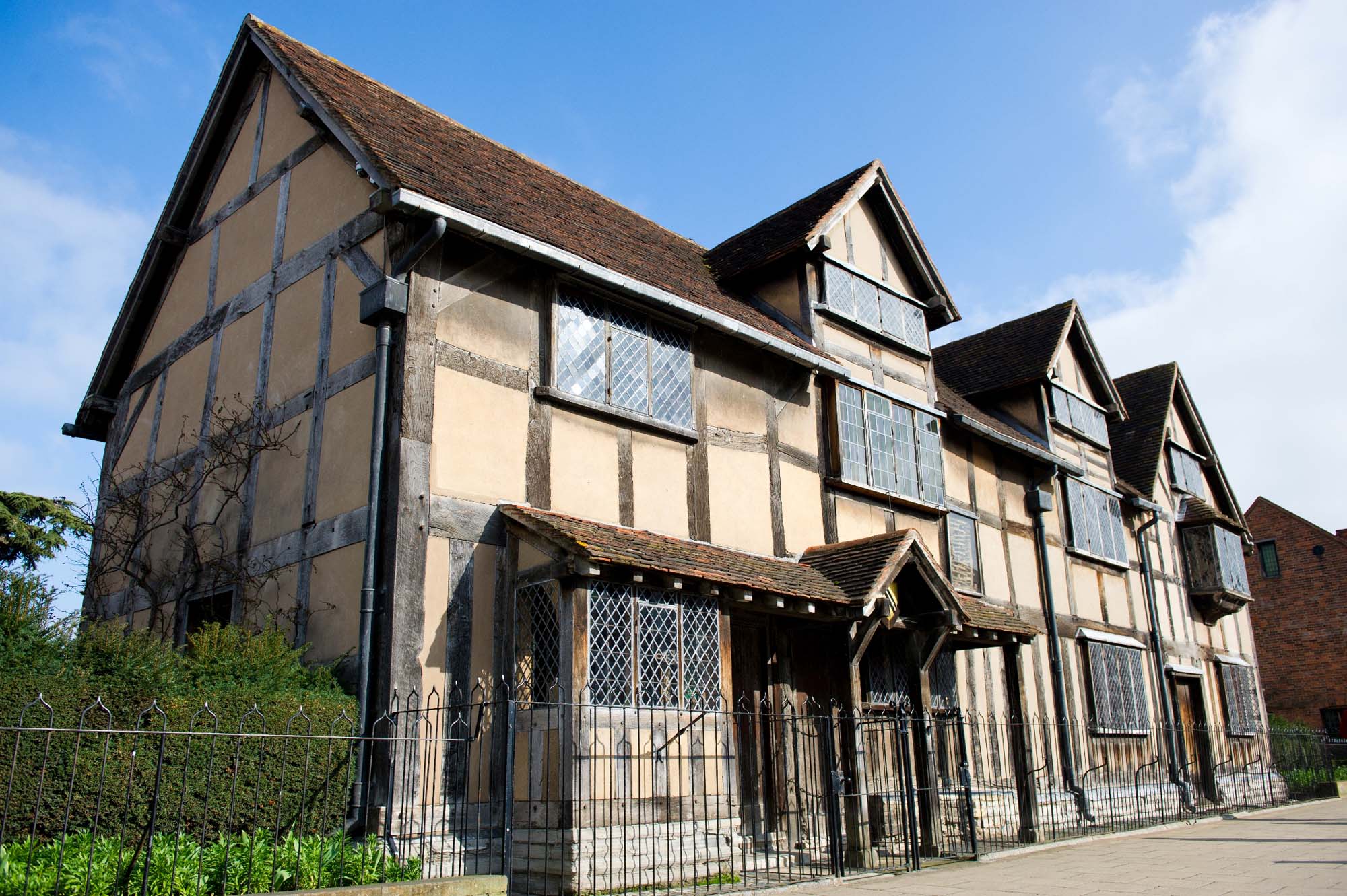 How the Victorians saved Shakespeare’s Birthplace for the nation ...