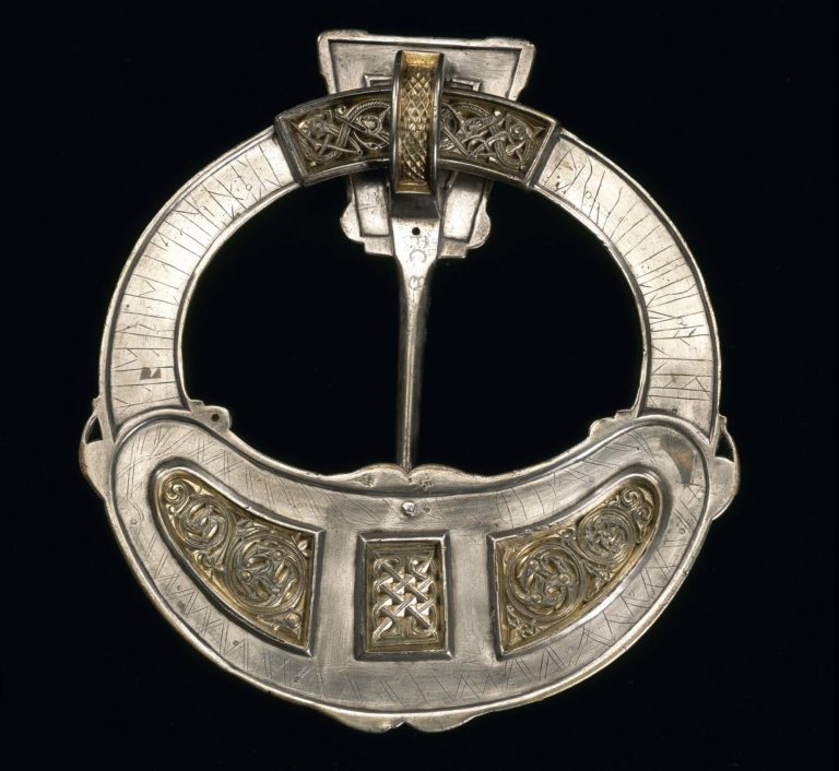 Hacksilver, hoards and ancient jewellery: Unlocking the mysteries of ...
