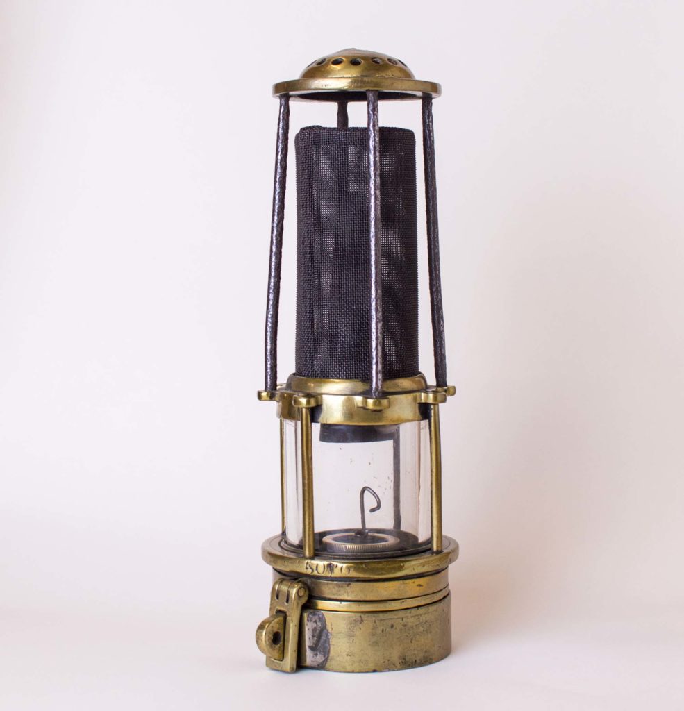 A visual history of the miners’ safety lamp – Museum Crush
