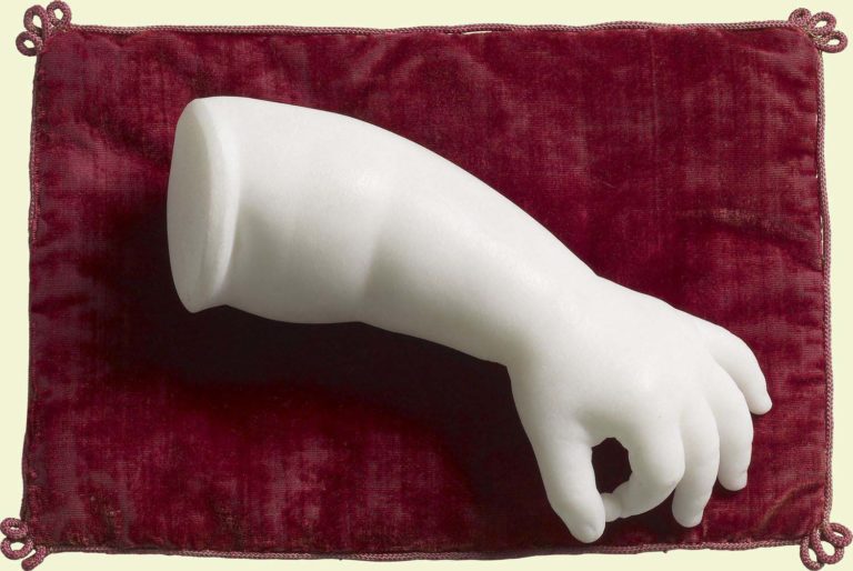 Baby teeth, children’s arms and art: Things Queen Victoria collected ...