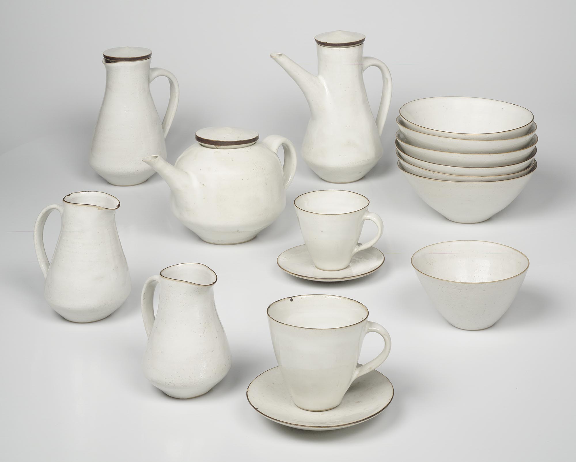 Journey through a century of British studio pottery – Museum Crush