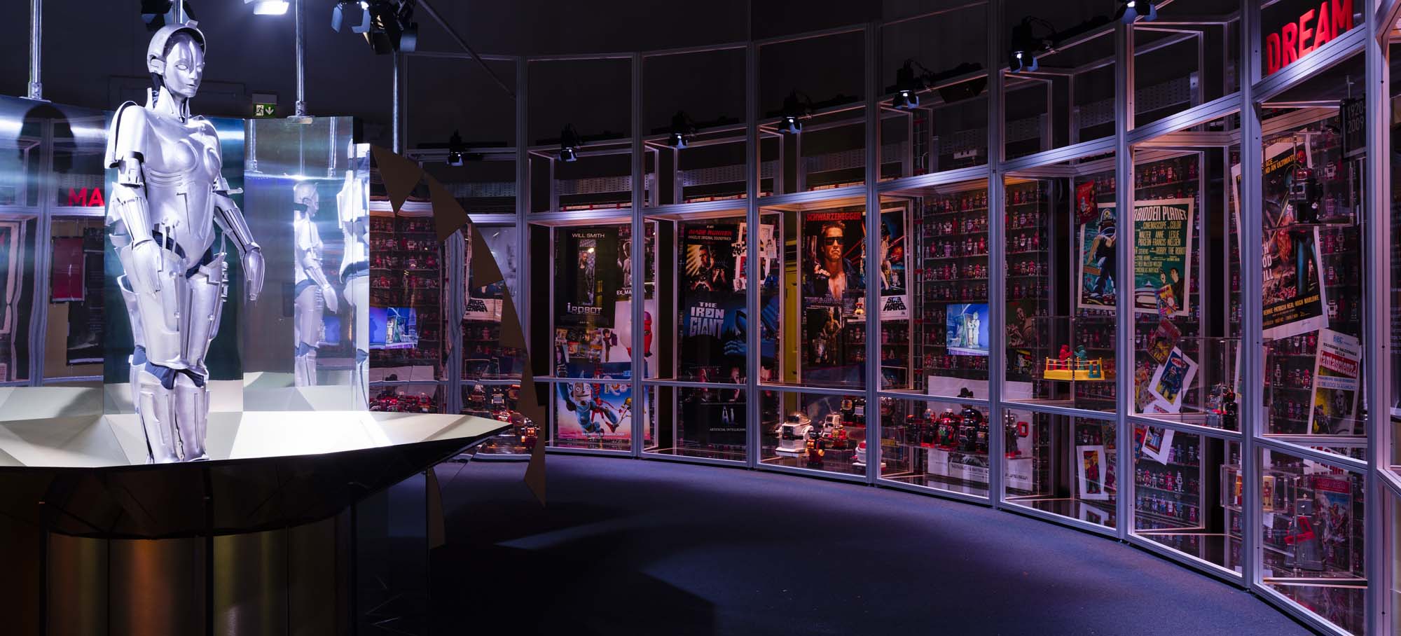 Robots Return To Make Us Think About Ourselves As Humans Museum Crush