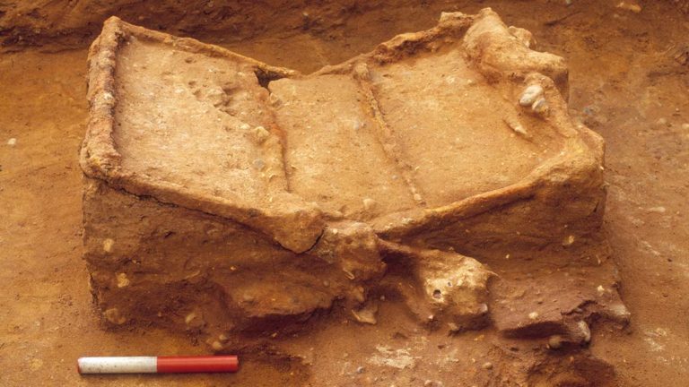 The Prittlewell Princely Burial Treasures go on show at Southend Museum ...