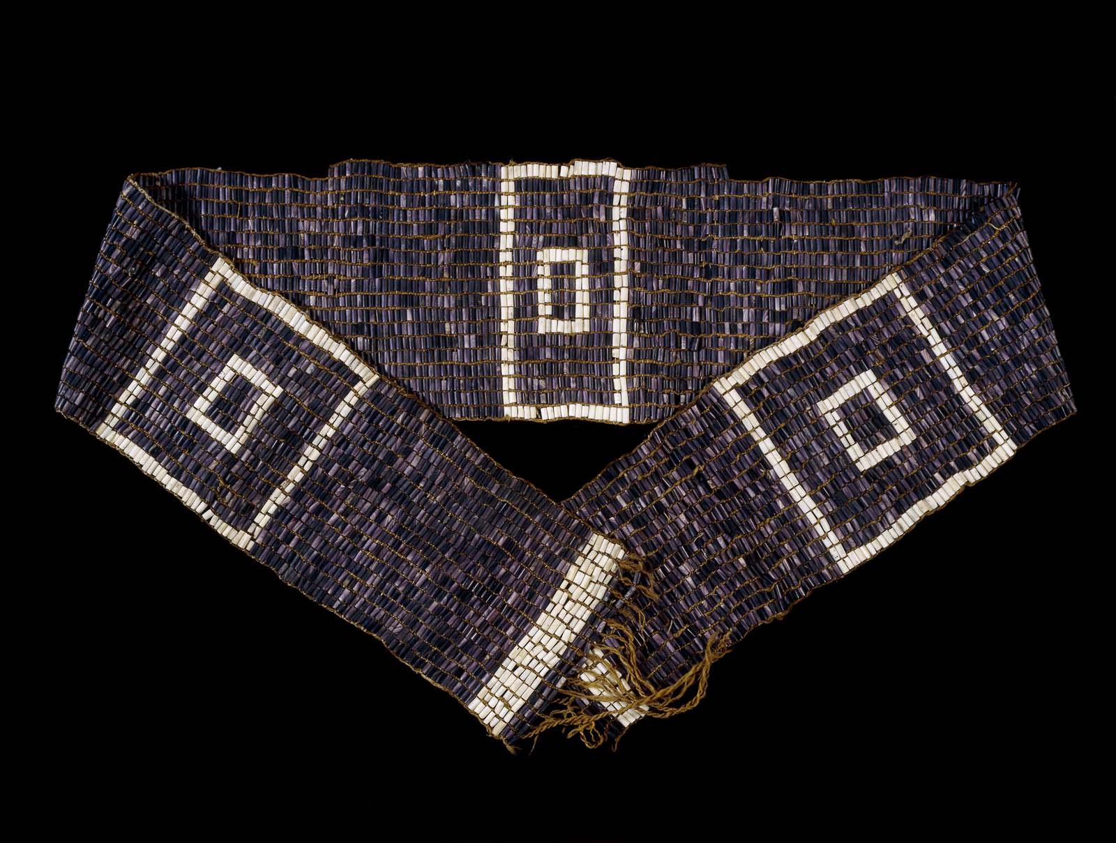 The Native American wampum belt telling another story of the Mayflower ...