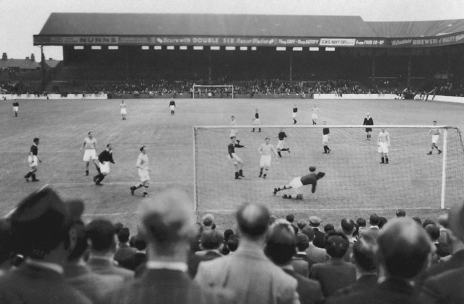 When Football was Football: The iconic photos of Sefton Samuels ...