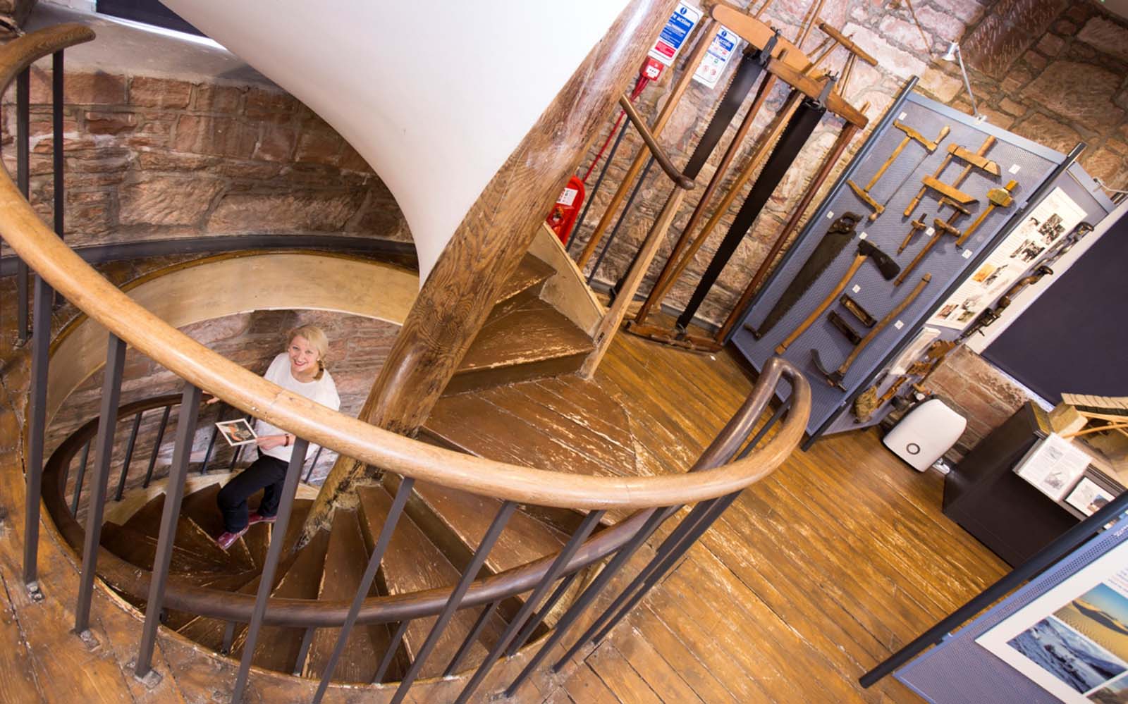 The world’s oldest example of a working Camera Obscura – Museum Crush