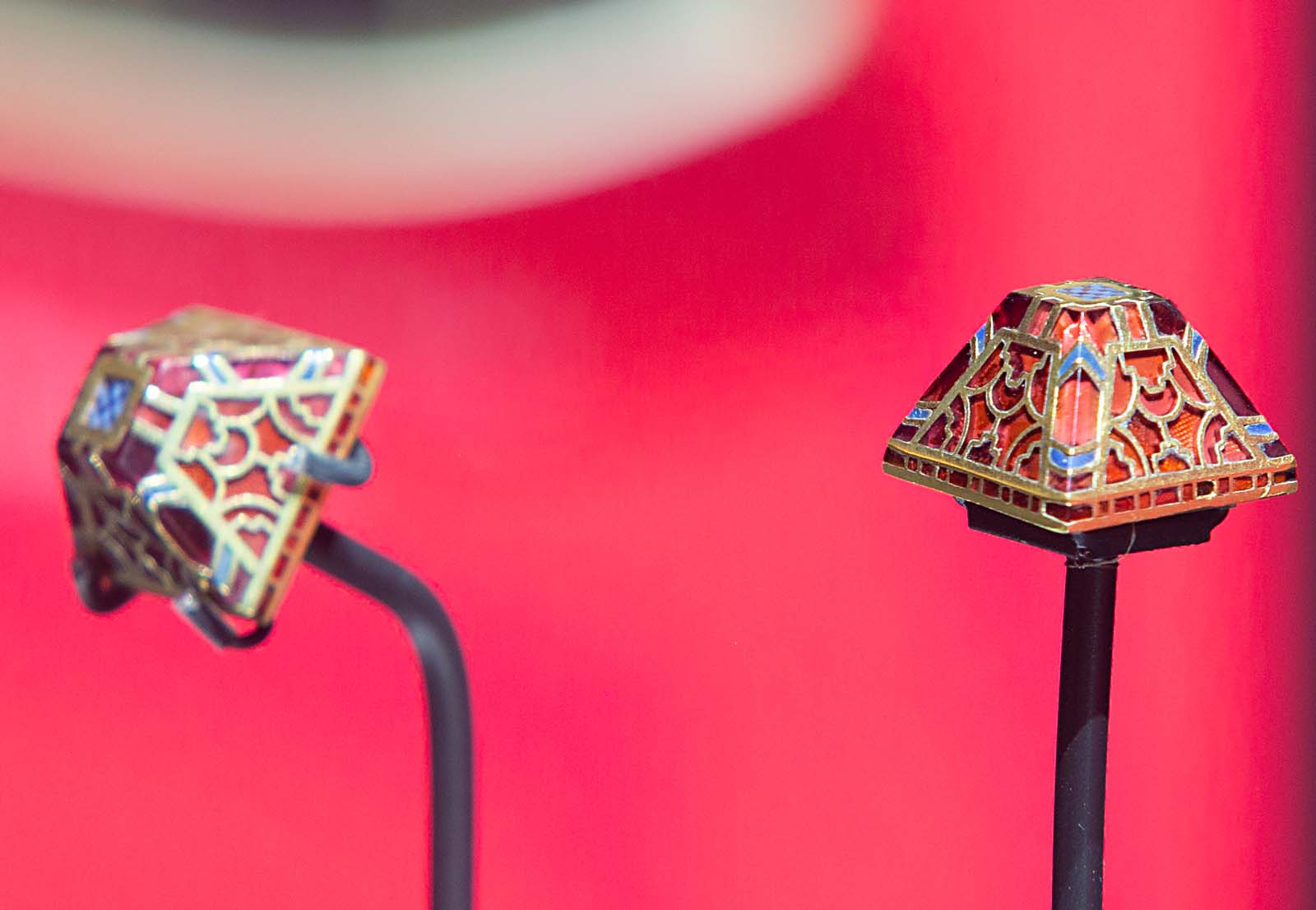 Anglo-Saxon treasures from the Staffordshire Hoard head to Sutton Hoo ...