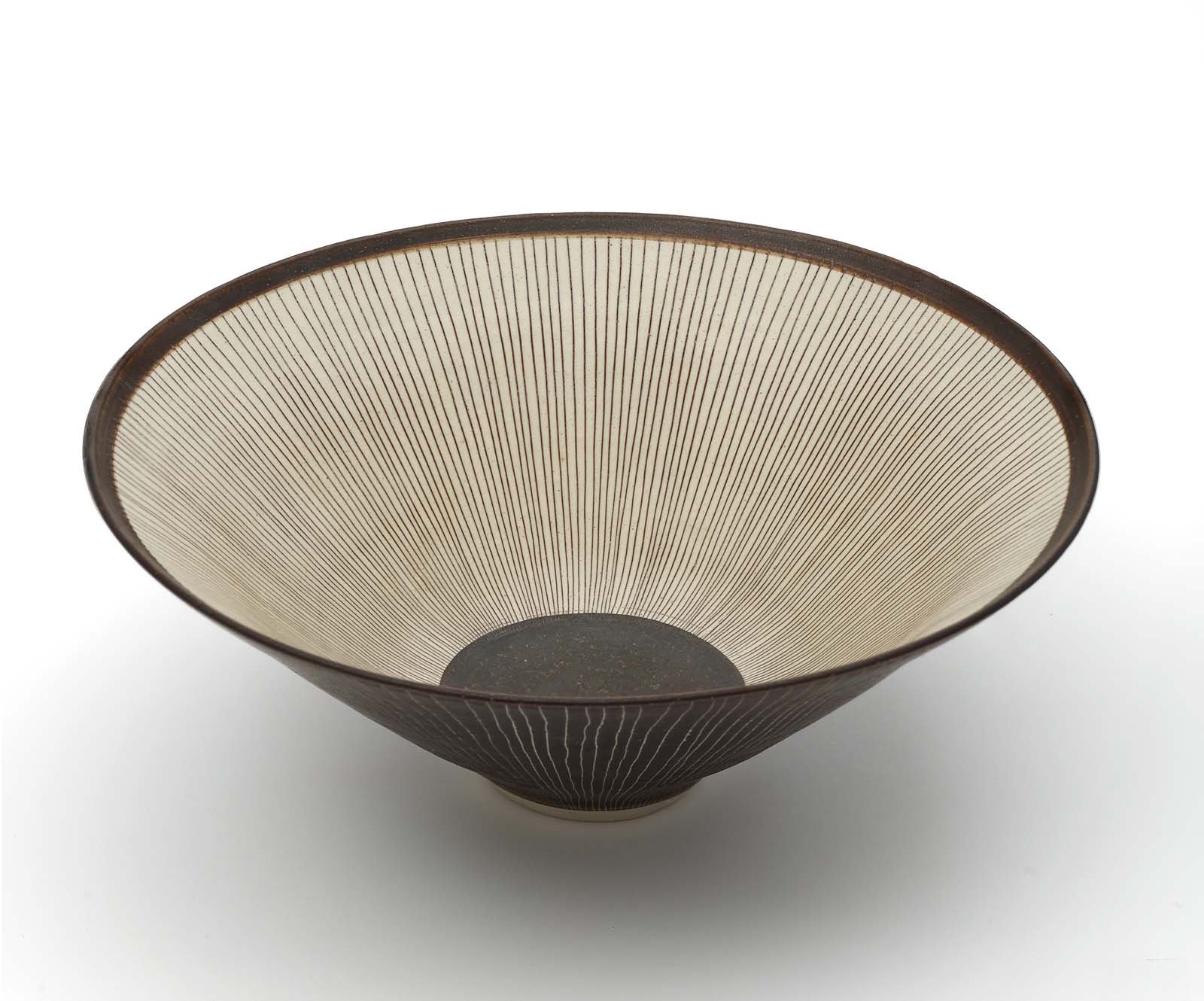 Lucie Rie’s pots take centre stage at Kettle’s Yard – Museum Crush