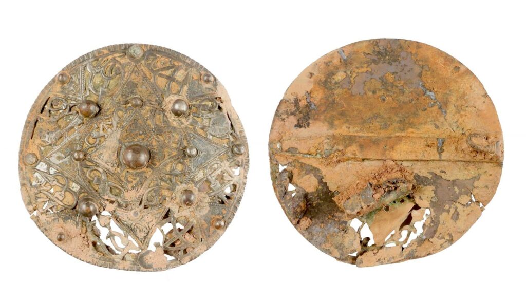 The rare Anglo Saxon brooch heading back home to the Museum of Somerset ...